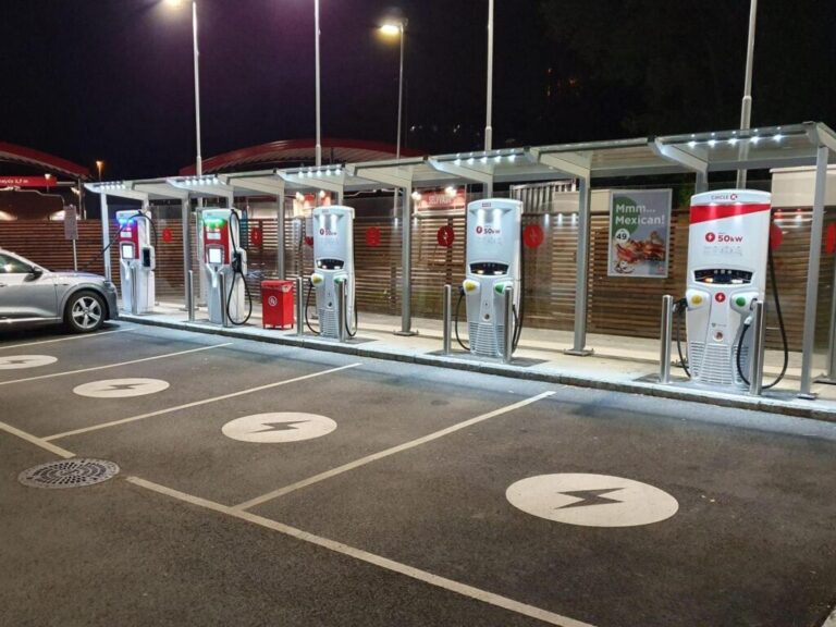Powering up: Moving beyond 50kW fast chargers | DC Fast Charging ...